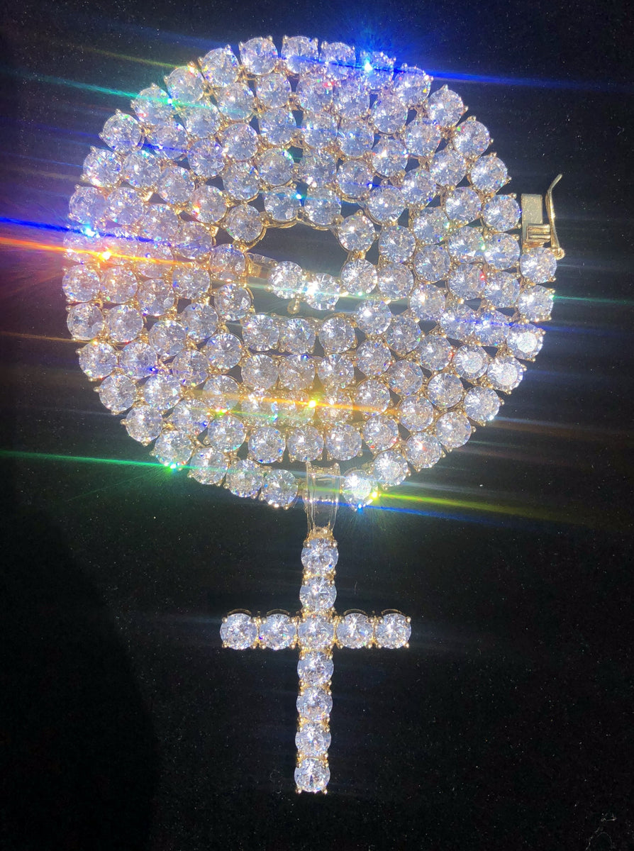 Iced Out Cross Pendant – VVSChain